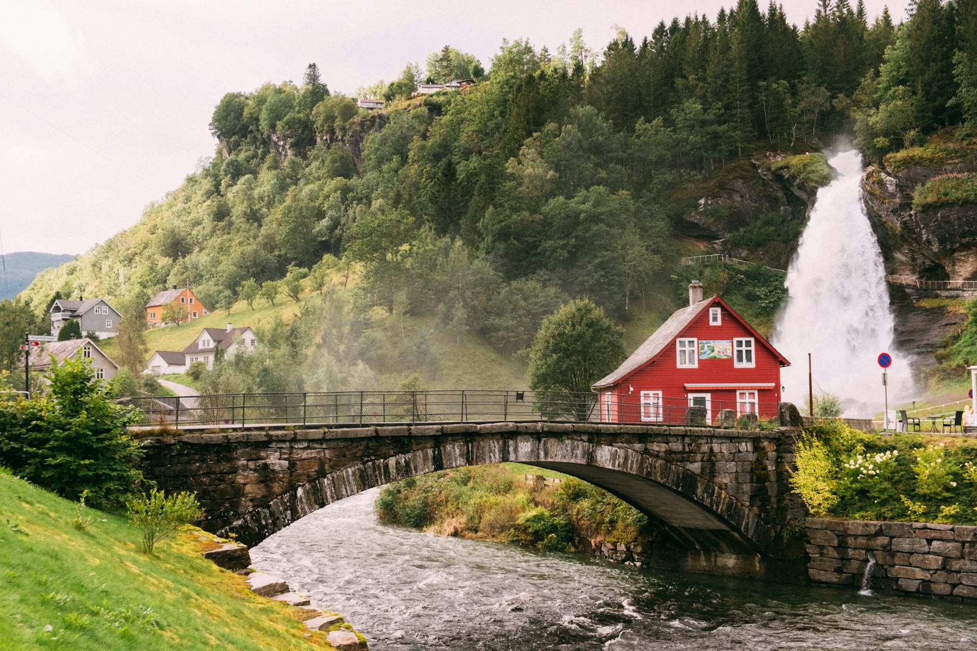How to get Wifi in Norway : A Guide for Tourists - HippocketWifi