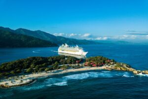 Portable Wi-Fi for Cruises: How to Stay Connected at Sea? - HippocketWifi